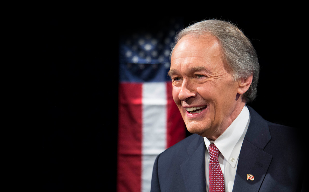Senator Markey pushes U.S. to develop universal COVID-19 vaccine - Drug ...